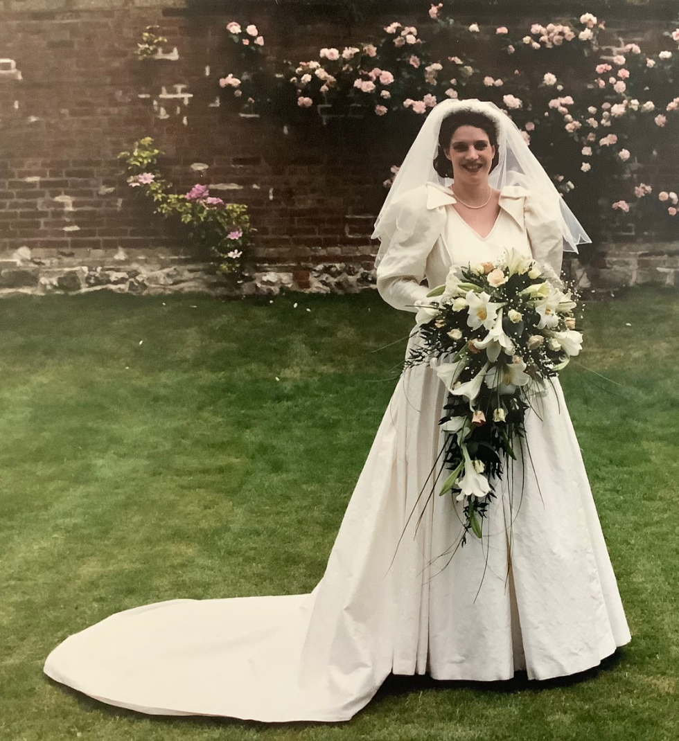 Weddings through the decades: 1990s | Hanami Dream | Cotswolds copywriter