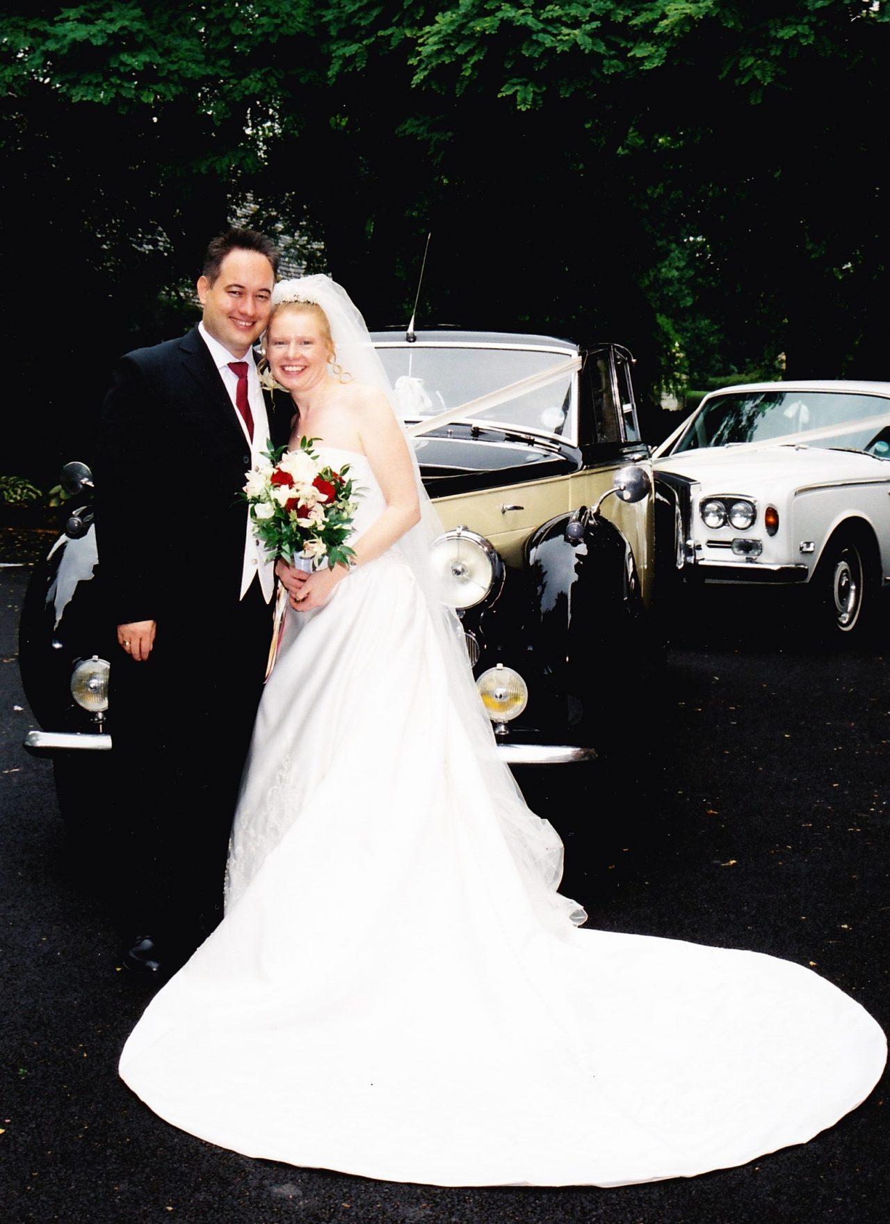 Weddings through the decades: 2000s | Hanami Dream | Cotswolds copywriter