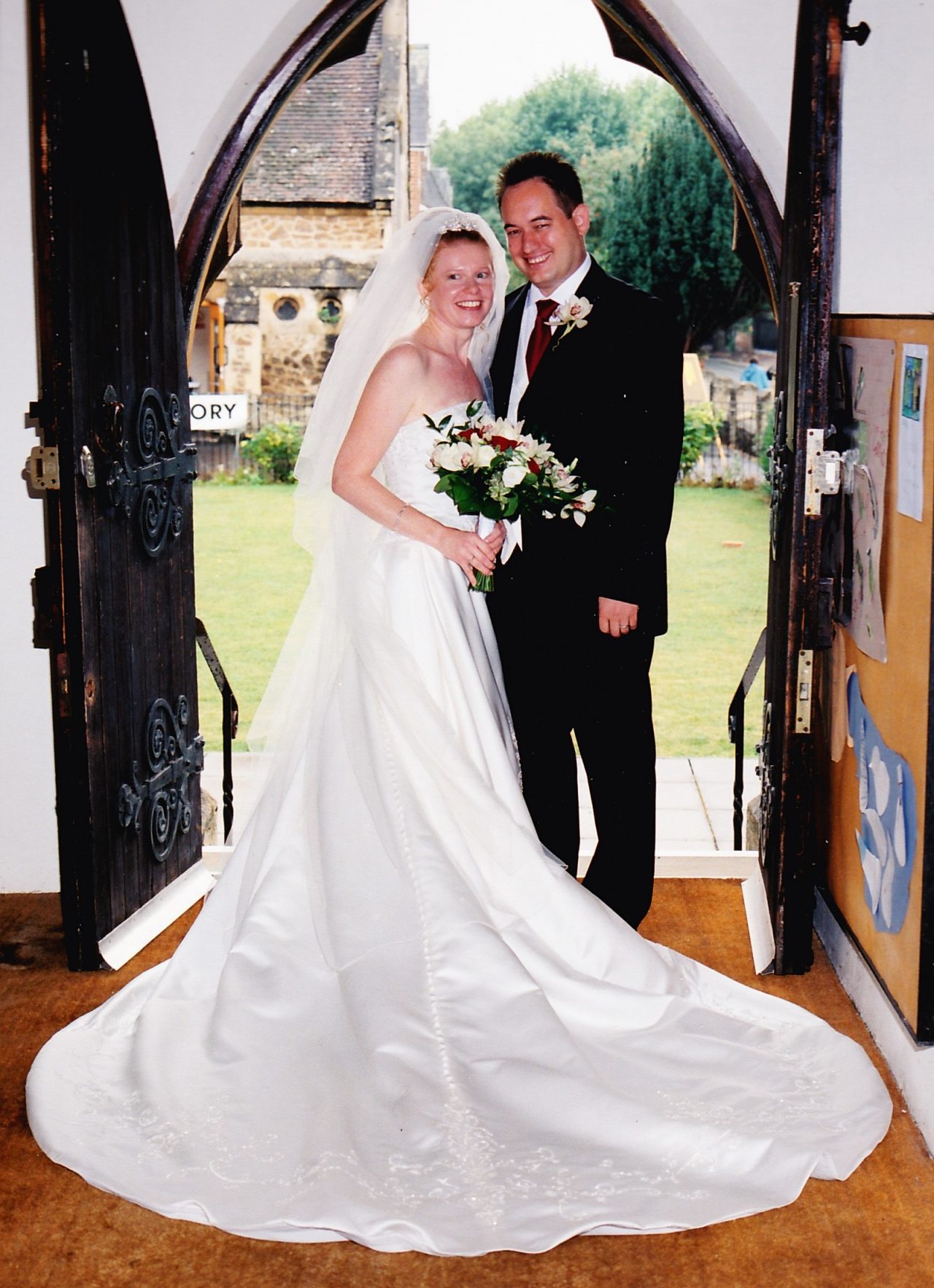 Weddings through the decades: 2000s | Hanami Dream | Cotswolds copywriter
