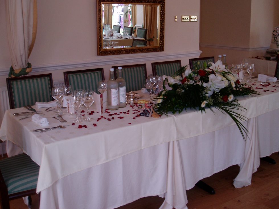 Weddings through the decades: 2000s | Hanami Dream | Cotswolds copywriter